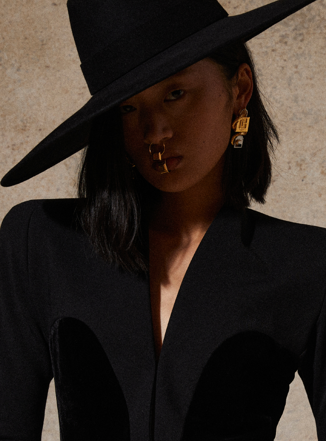 Designer Hats And Caps For Women | BALMAIN